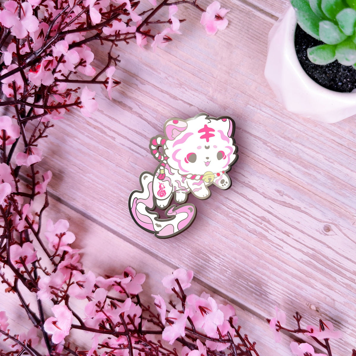 Vaporwave Tiger Enamel Pin | Souls Of Nature – Quirkory